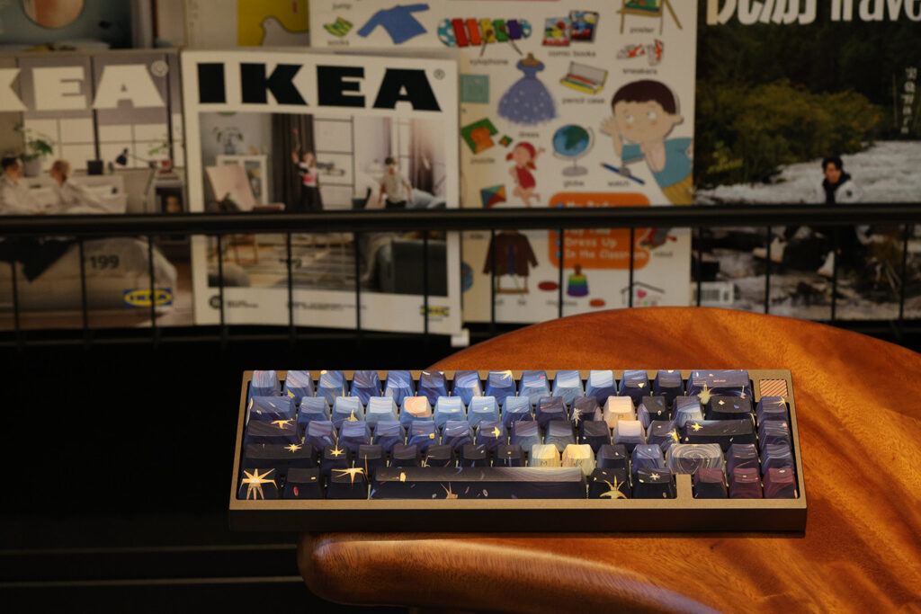 Van Gogh Starry Night Side-Engraved Keycaps - 134 Keys