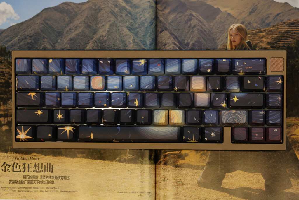 Van Gogh Starry Night Side-Engraved Keycaps - 134 Keys