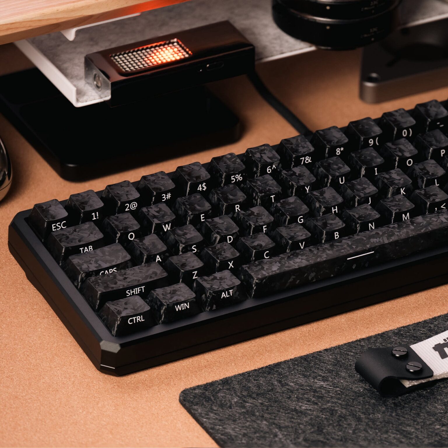 Black/White Ice Carbon Pattern Translucent Keycaps